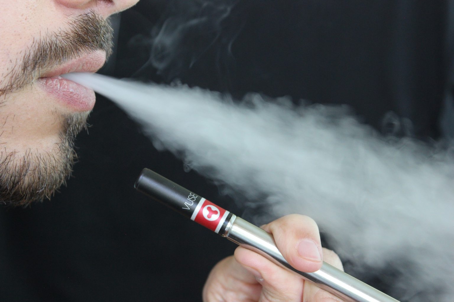 Why Does the Vape Mouthpiece Get Hot? - Techlogitic