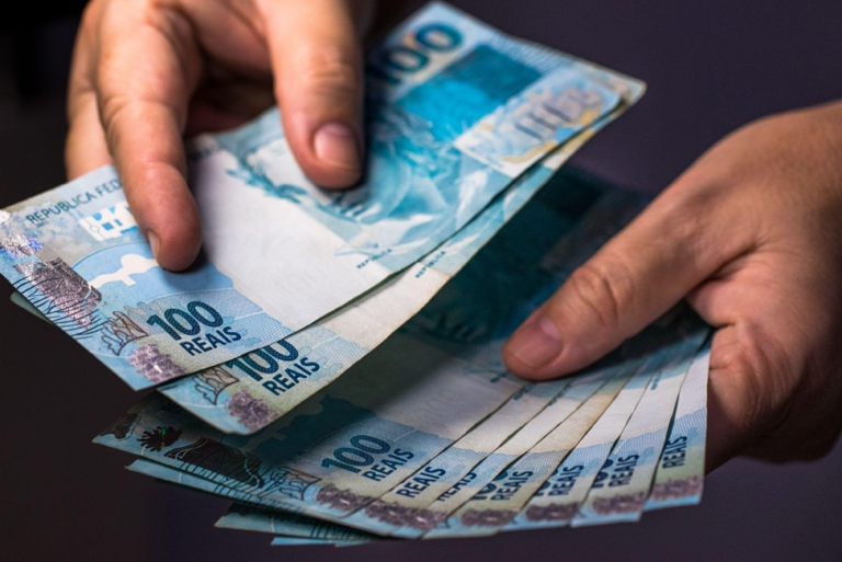 Brazilian Currency 101: All You Need to Know About The Brazilian Real