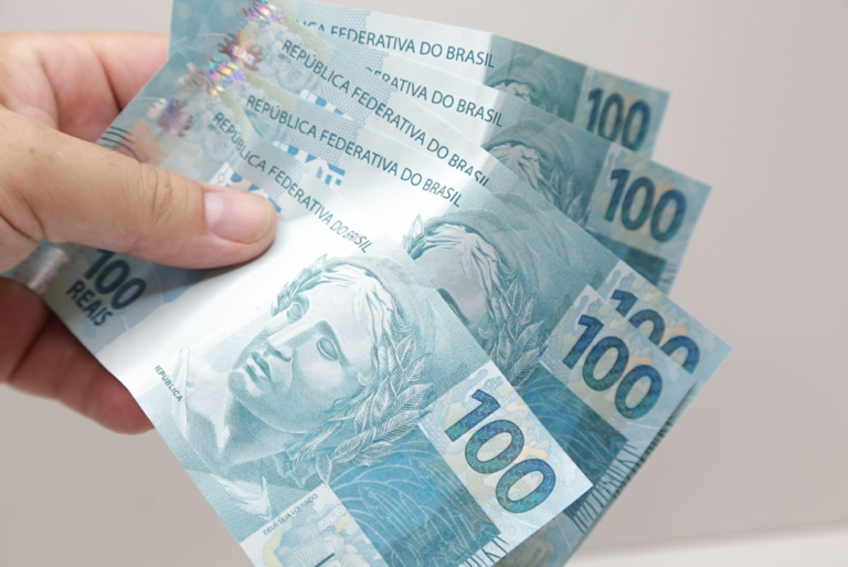 Brazilian Currency 101: All You Need to Know About The Brazilian Real